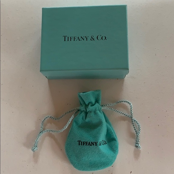Tiffany & Co. | Accessories | Tiffany Jewelry Box With Jewelry Pouch ...